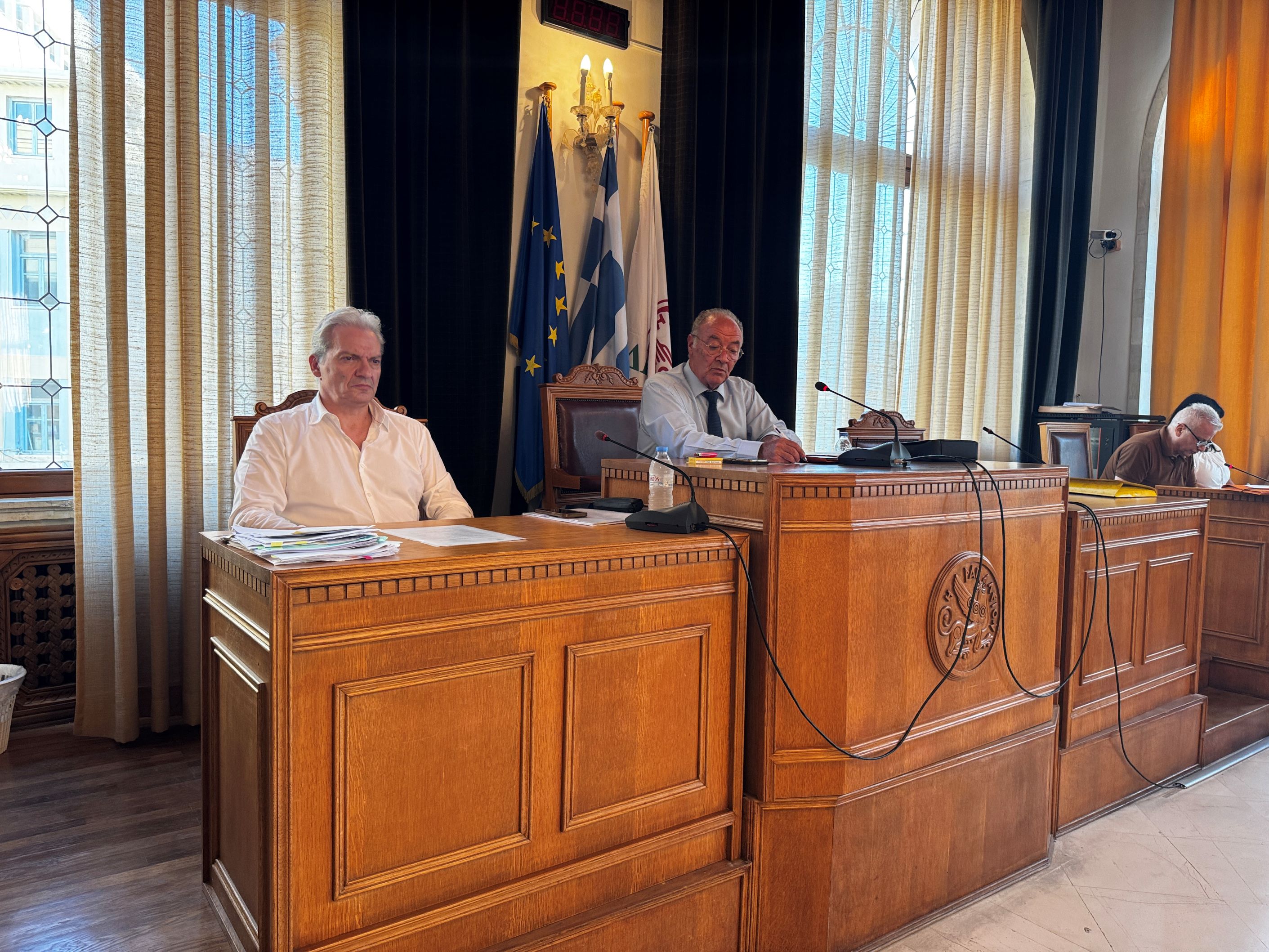 Ενημέρωση του Δημοτικού Συμβουλίου από τον Δήμαρχο Ηρακλείου για τη ...