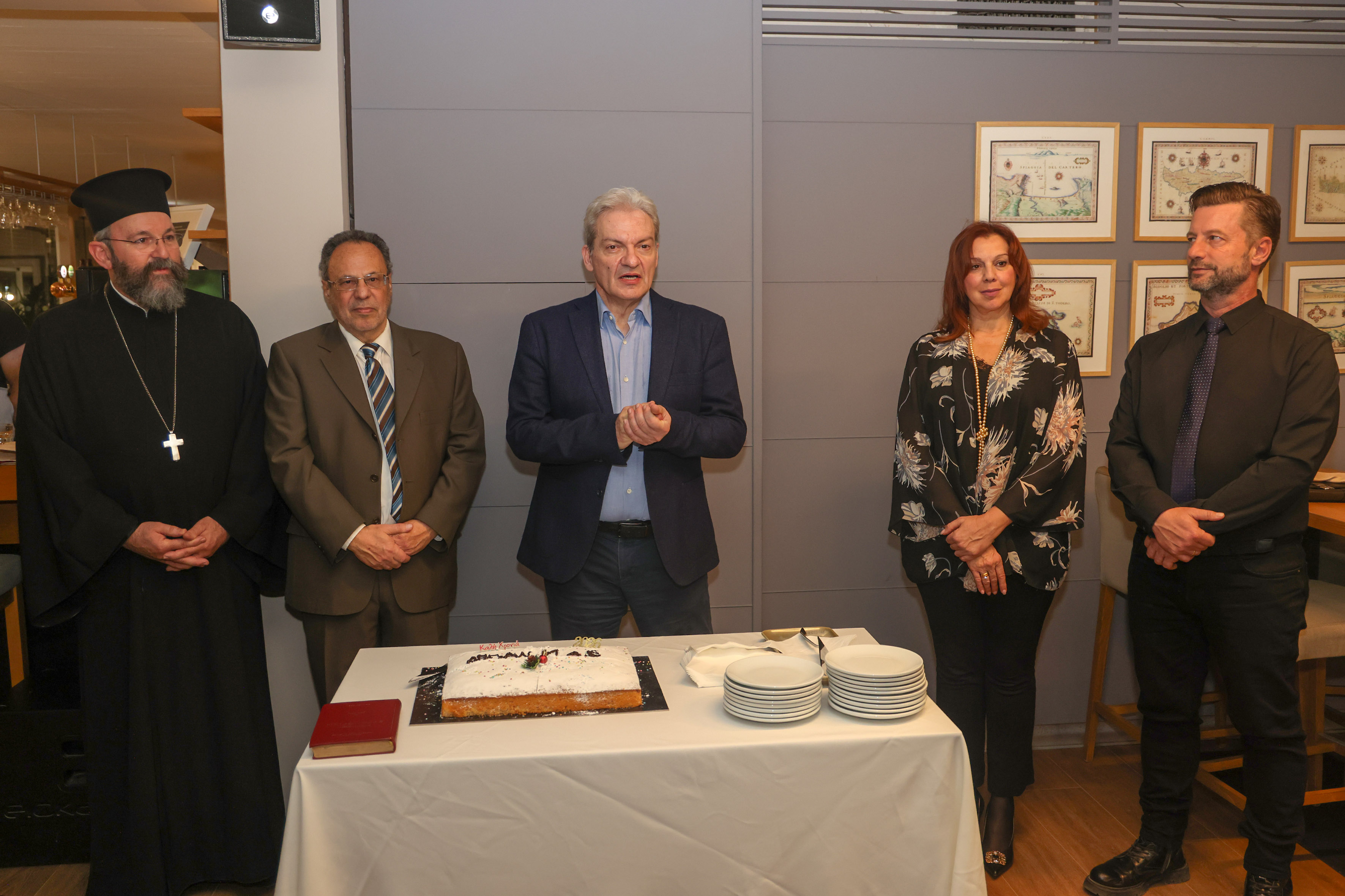 Με αισιοδοξία και ευχές η κοπή της πίτας της ΔΕΠΑΝΑΛ από το Δήμαρχο ...